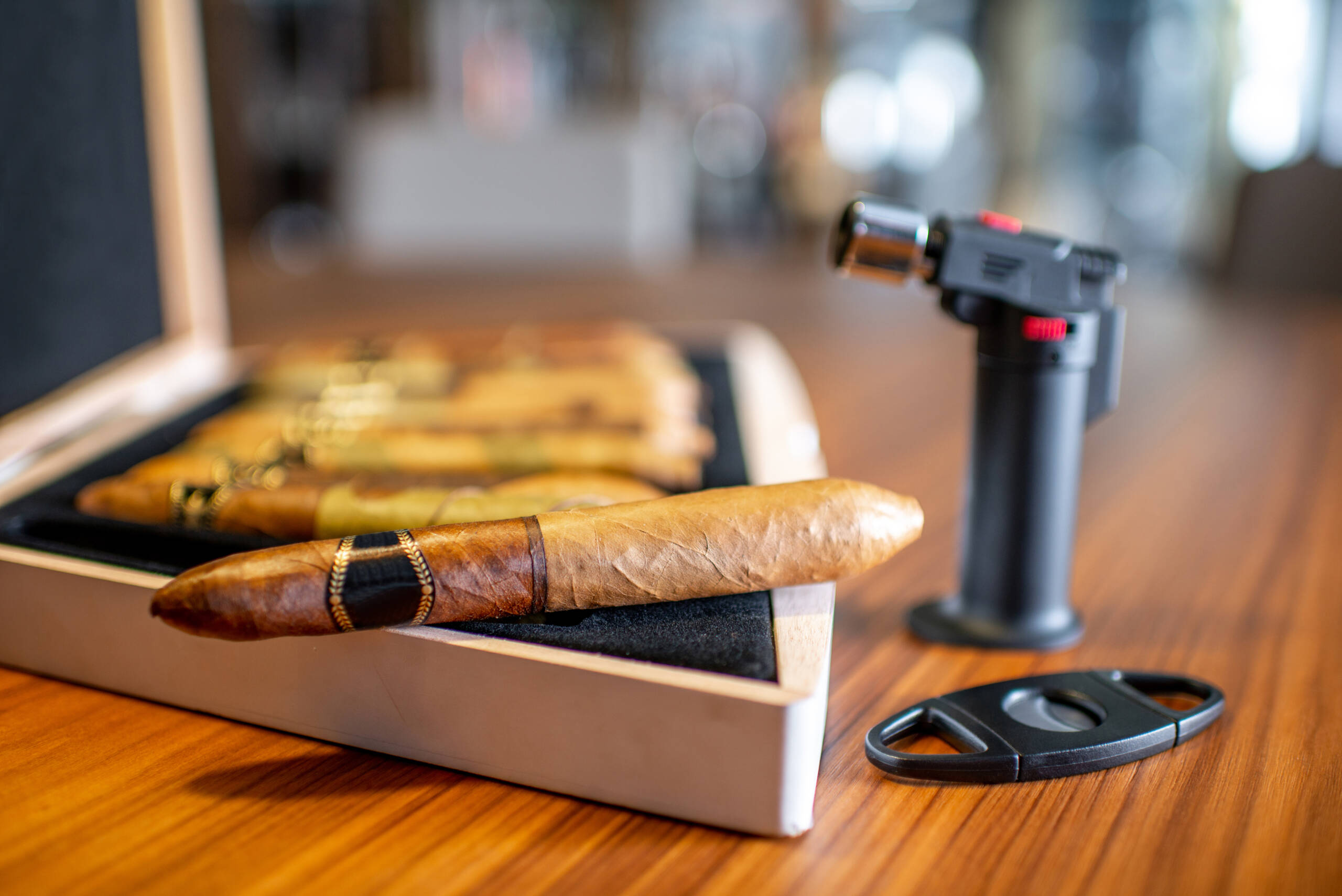 The People's Cigar – The Cigar Lounge for the People